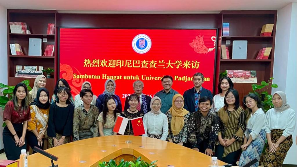 Sekolah Vokasi - Universitas Padjadjaran