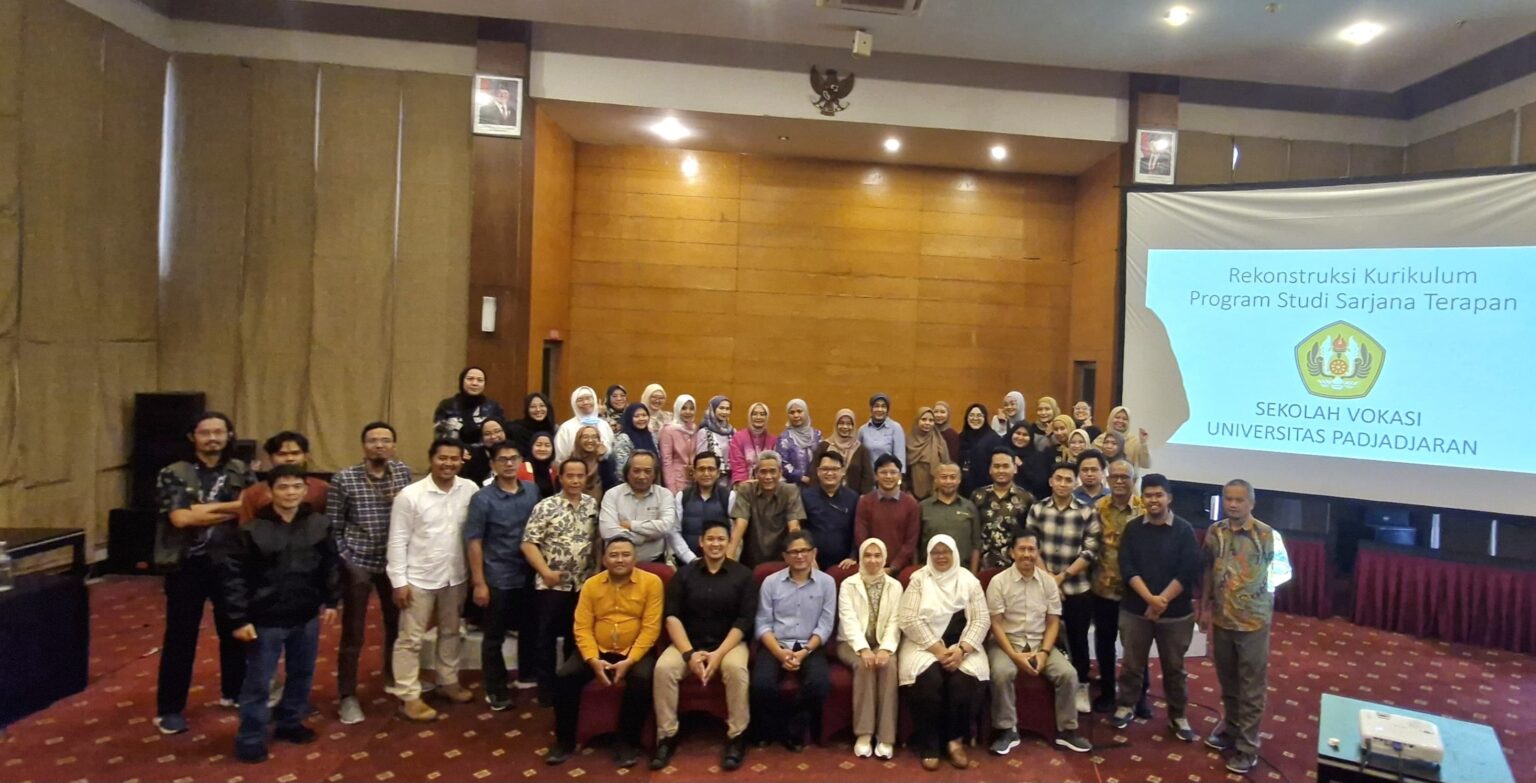 Sekolah Vokasi - Universitas Padjadjaran