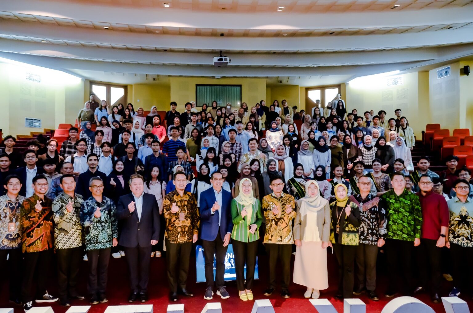 Sekolah Vokasi - Universitas Padjadjaran